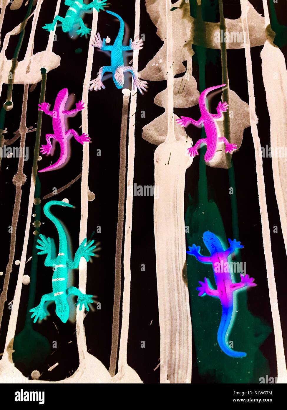 Abstract lizards hi-res stock photography and images - Alamy