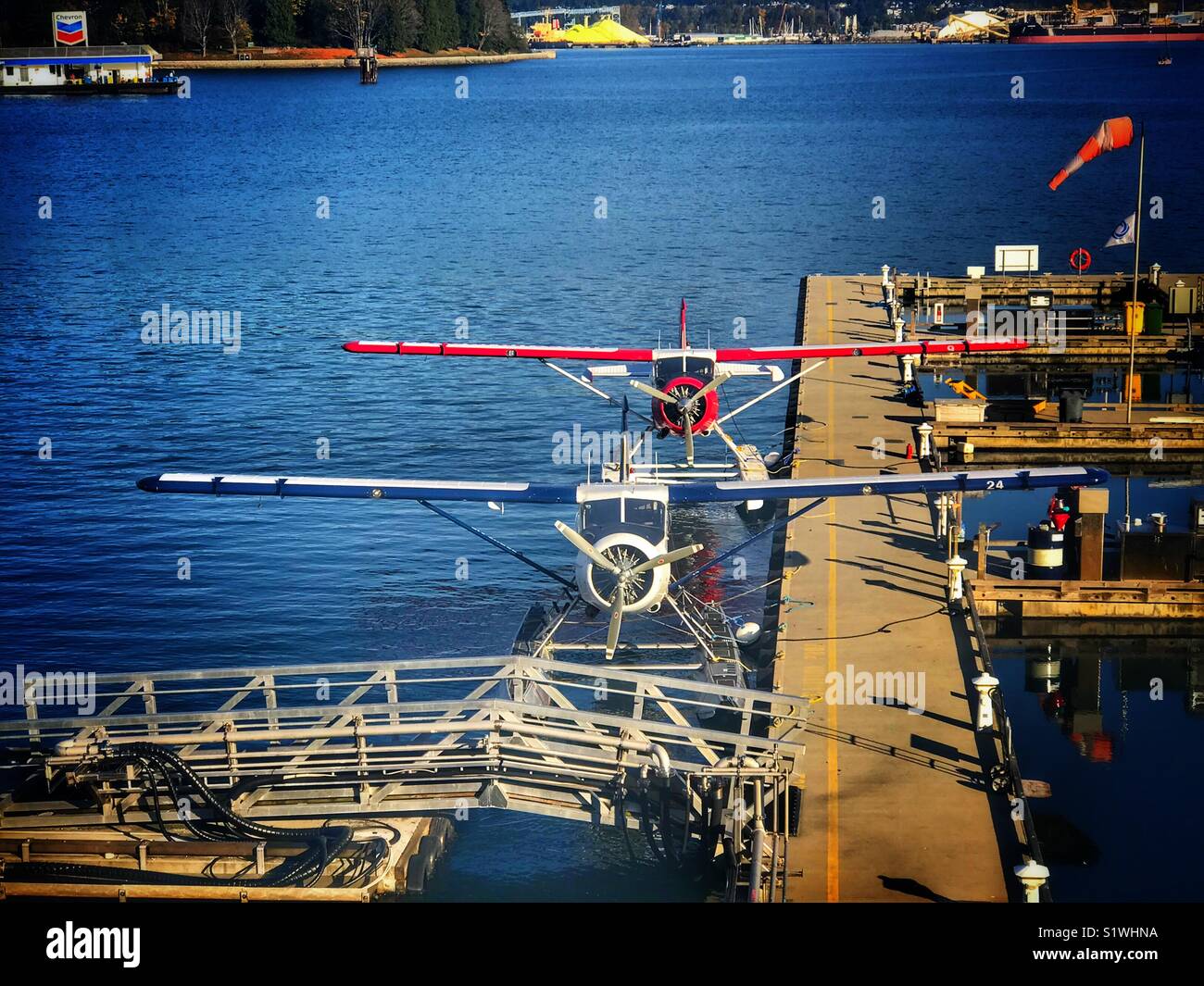 Vancouver float plane hi-res stock photography and images - Alamy