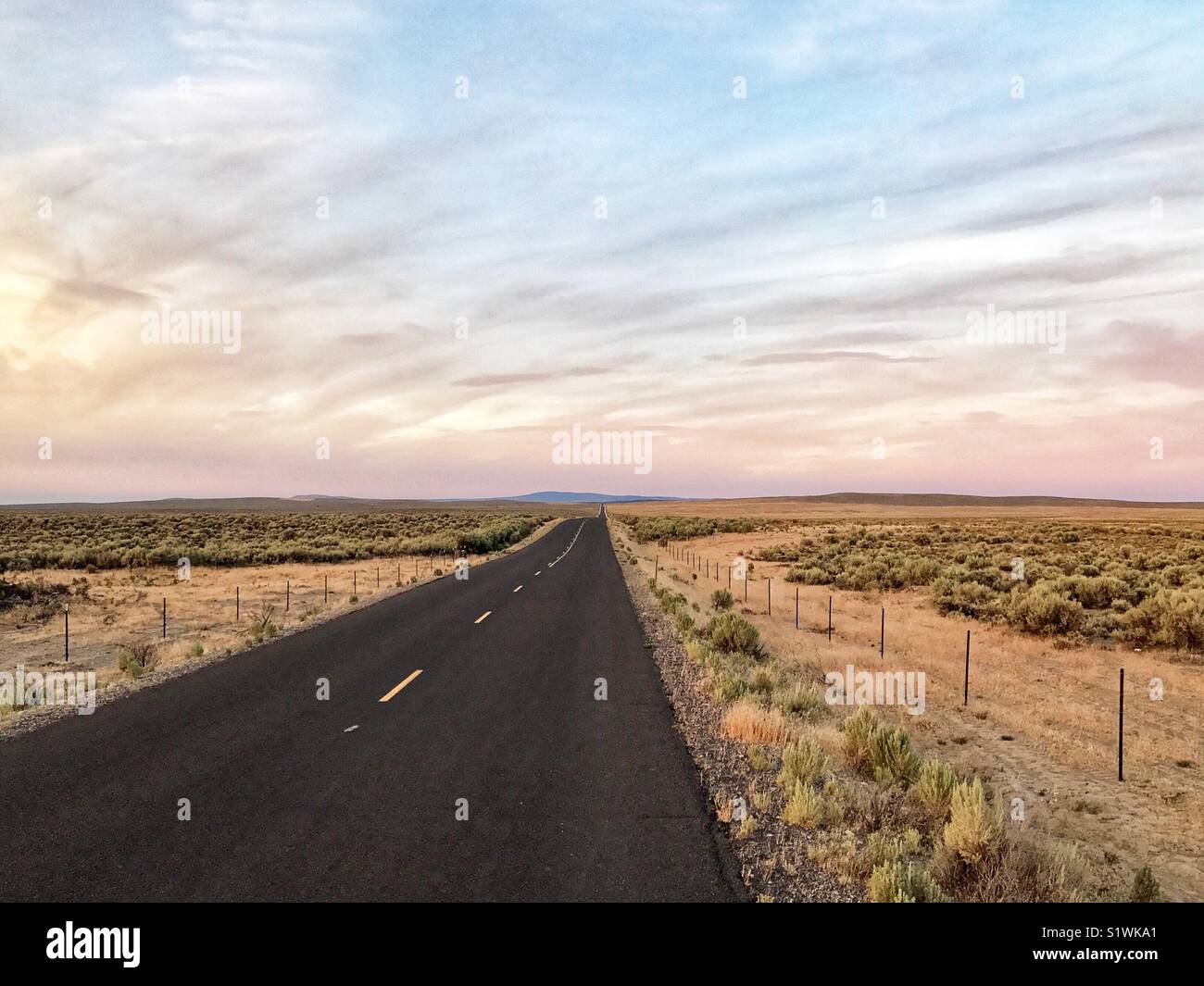 Eastern oregon road hi-res stock photography and images - Alamy
