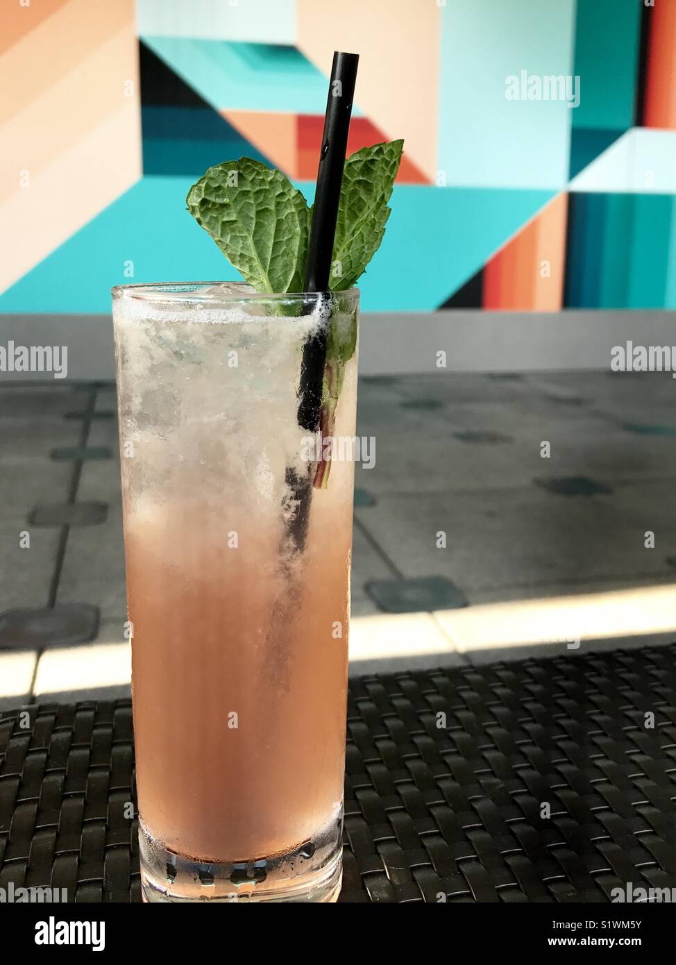 Rooftop cocktail hi-res stock photography and images - Alamy