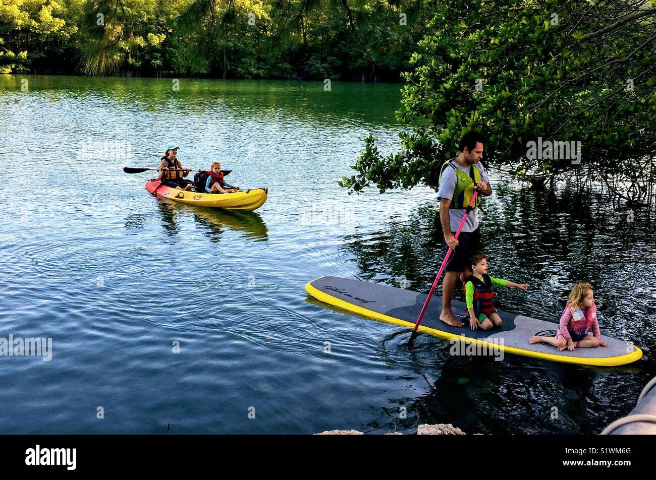 Family kayaks hi-res stock photography and images - Alamy