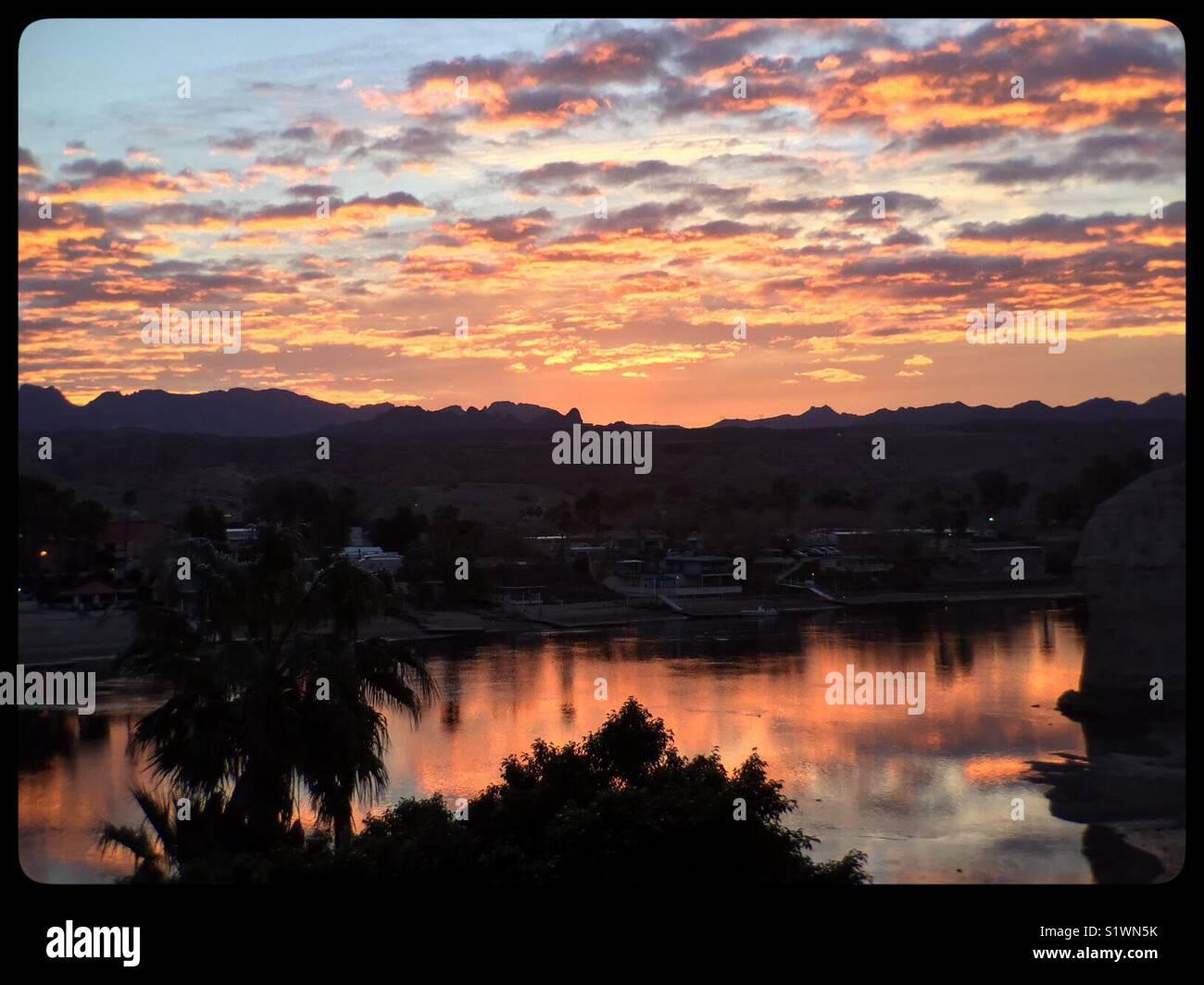Orange tinged clouds hi-res stock photography and images - Alamy