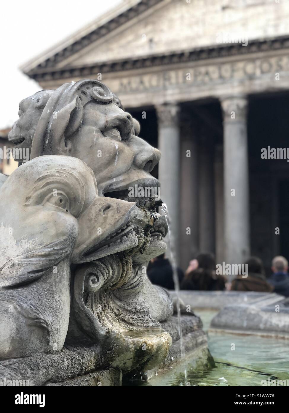 Fountain of the pantheon in rome hi-res stock photography and images ...