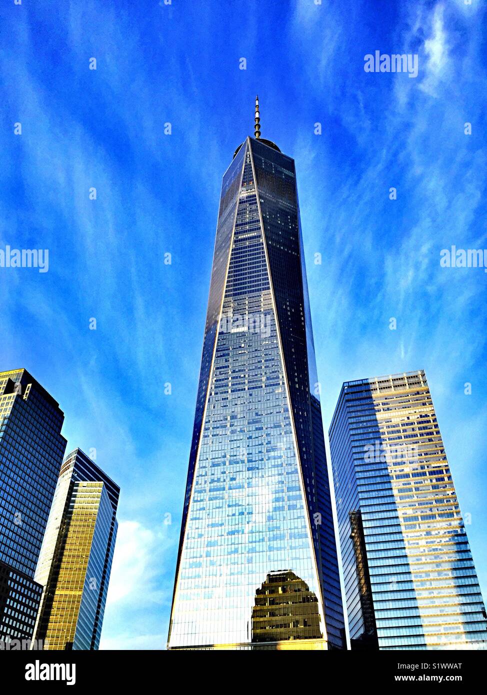 One World Trade Center at the 911 memorial site, downtown Manhattan ...