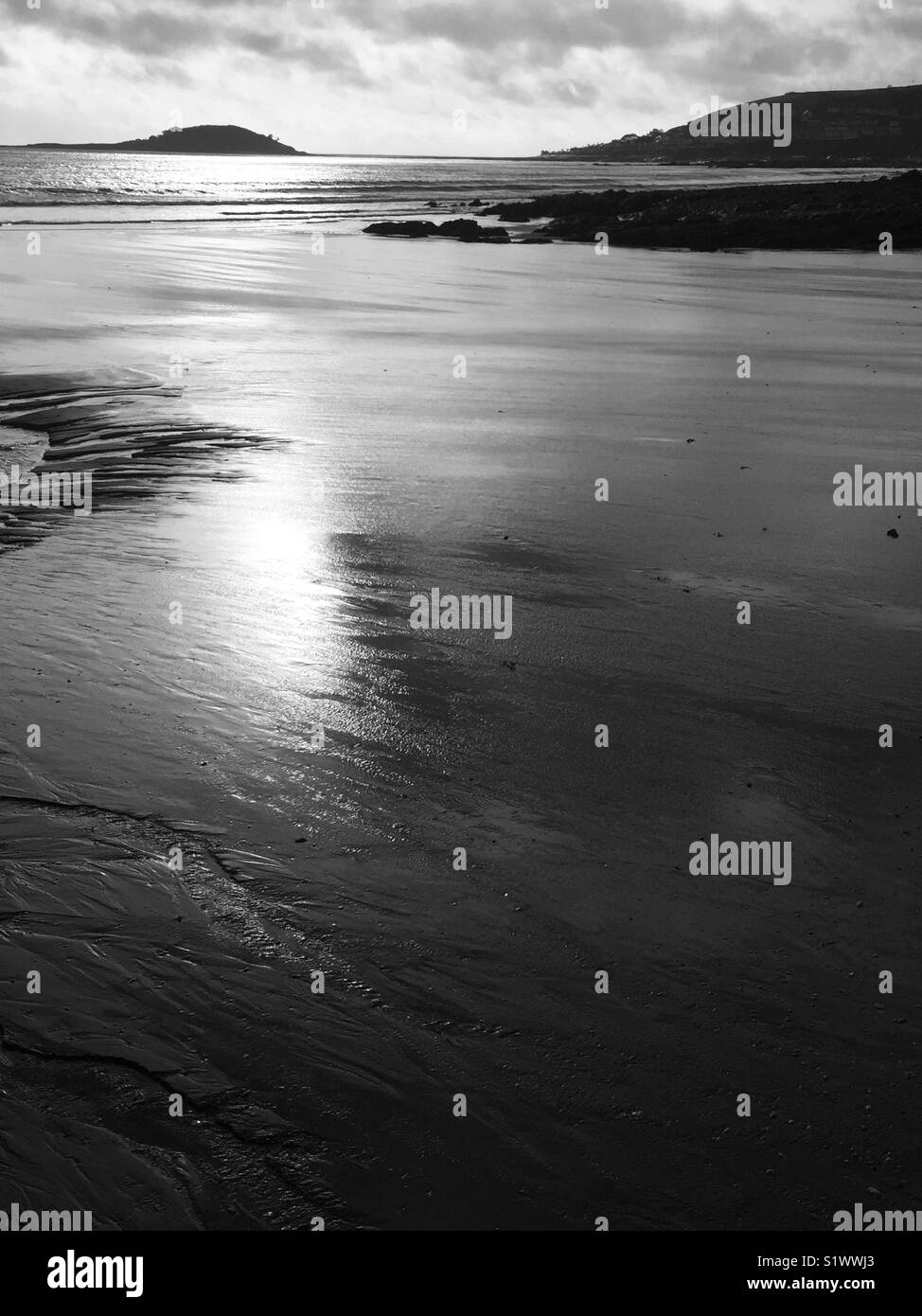 Millendreath beach Cornwall in winter Stock Photo - Alamy