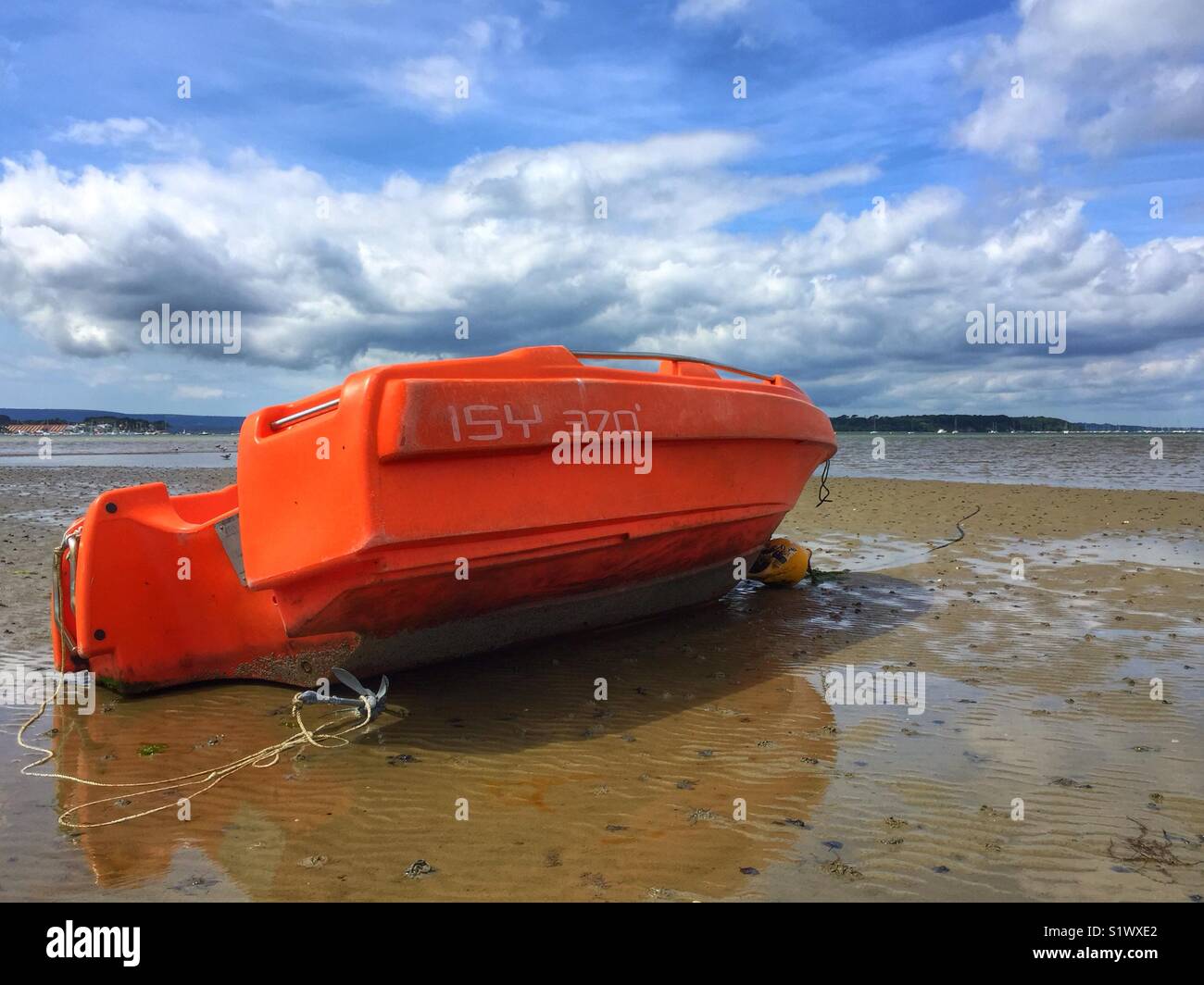 Anchored dinghy hi-res stock photography and images - Alamy
