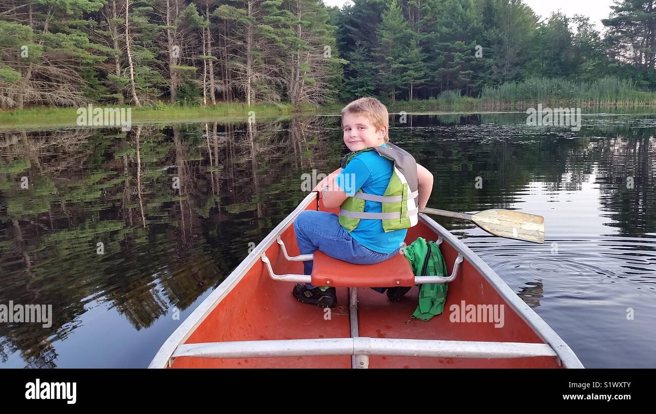 Boy pines hi-res stock photography and images - Alamy