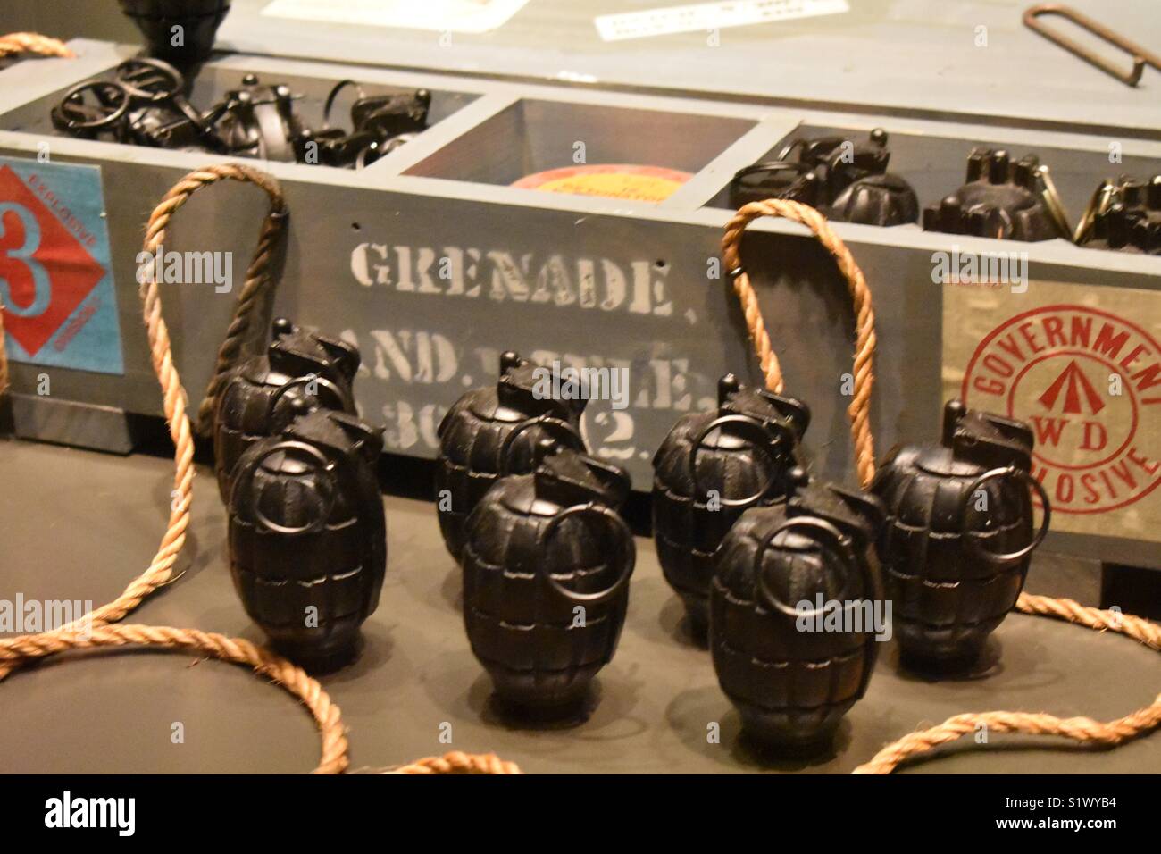Grenades hi-res stock photography and images - Alamy