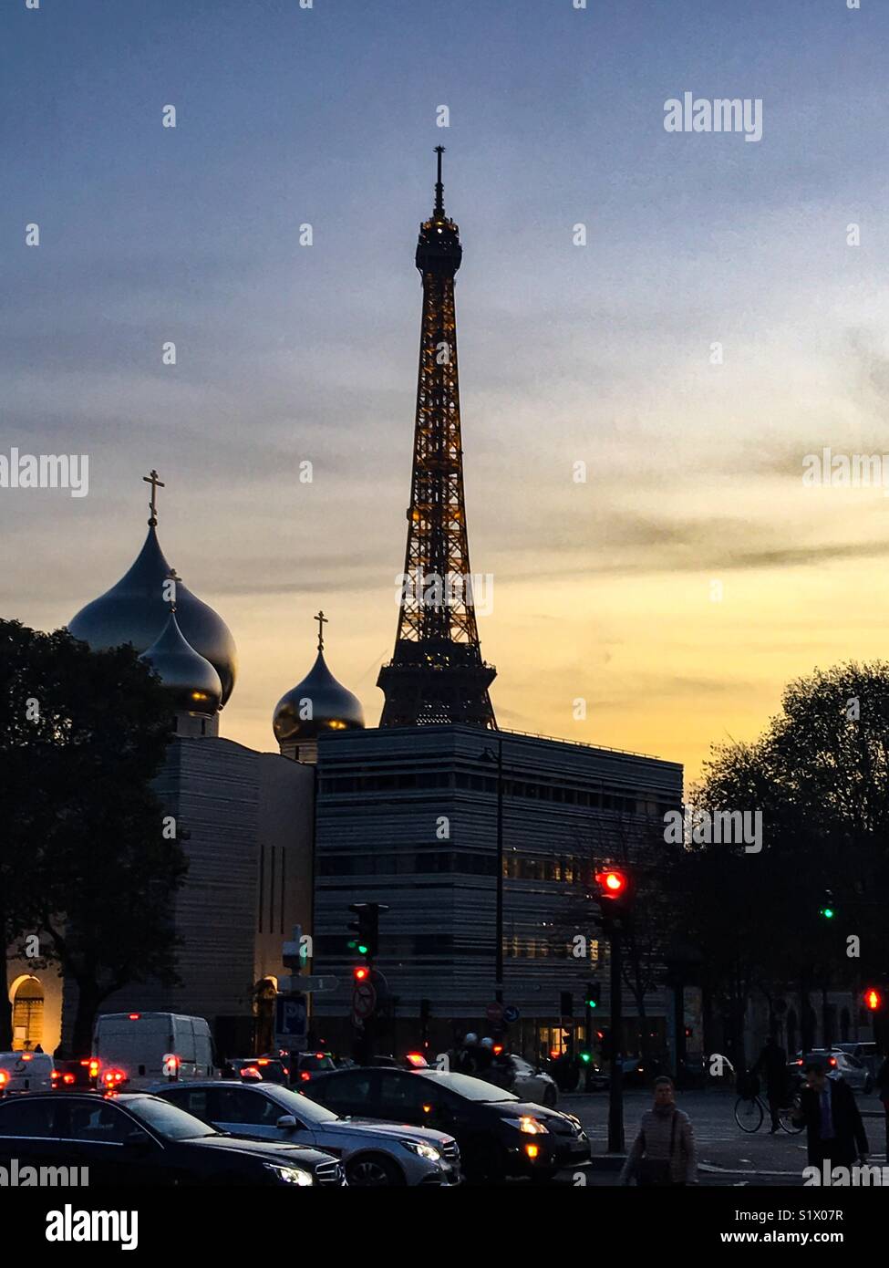 Eifell Tower High Resolution Stock Photography and Images - Alamy
