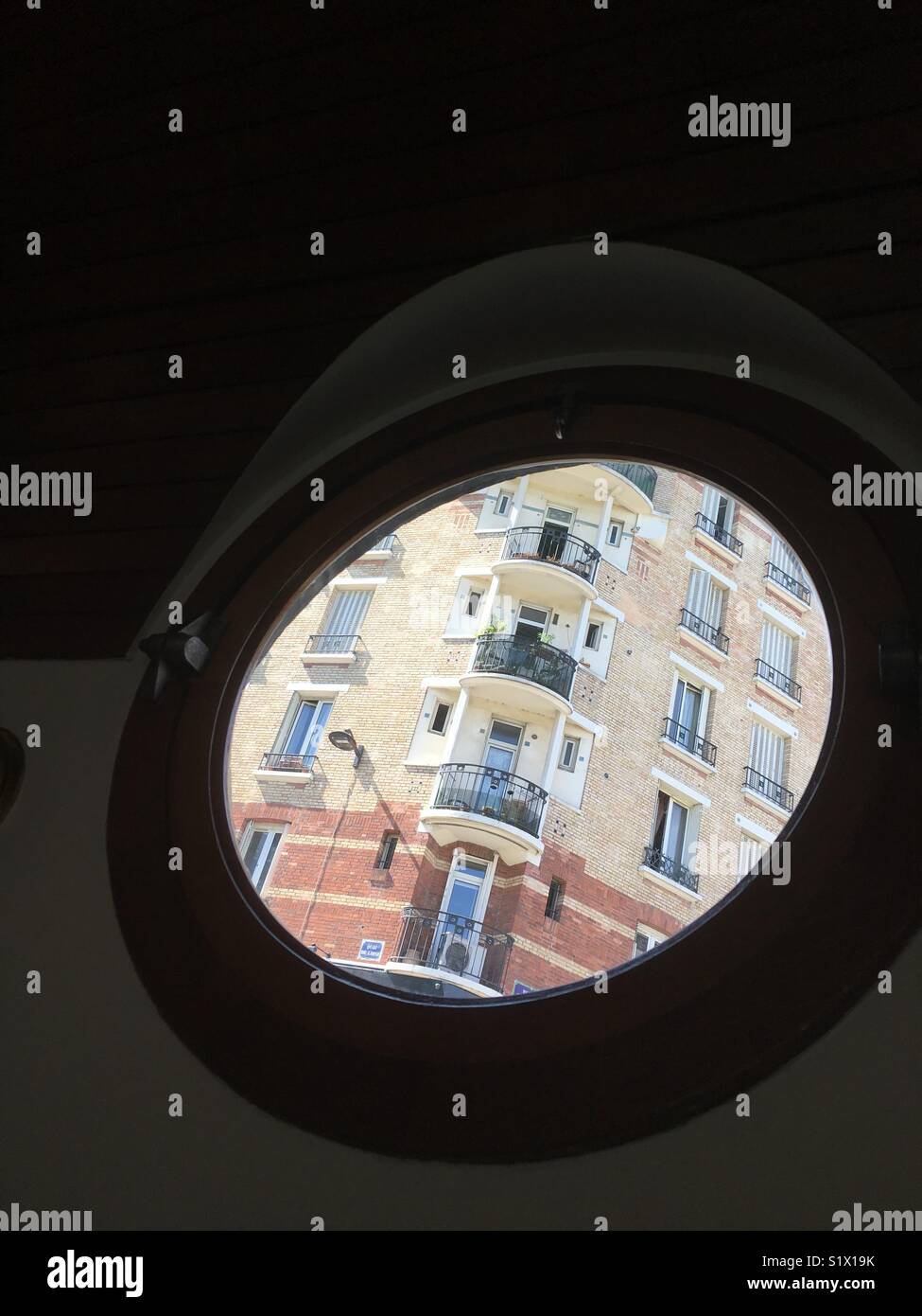 Round boat window hi-res stock photography and images - Alamy
