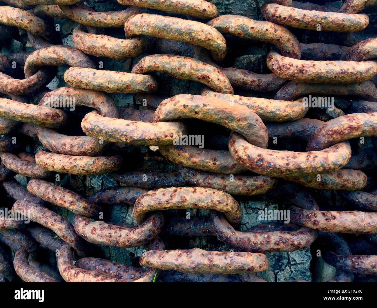 Rusting old chains like these are just so satisfying to look at Stock ...