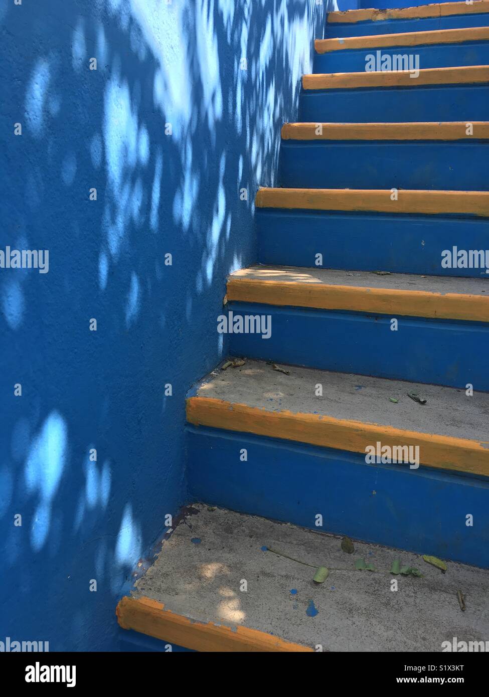 Yellow Concrete Steps High Resolution Stock Photography and Images - Alamy
