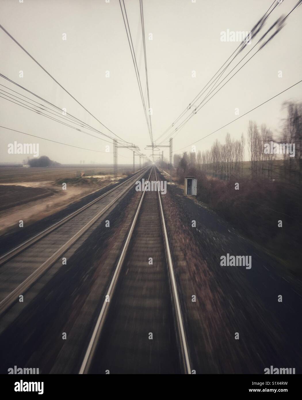 Convergence of rails hi-res stock photography and images - Alamy