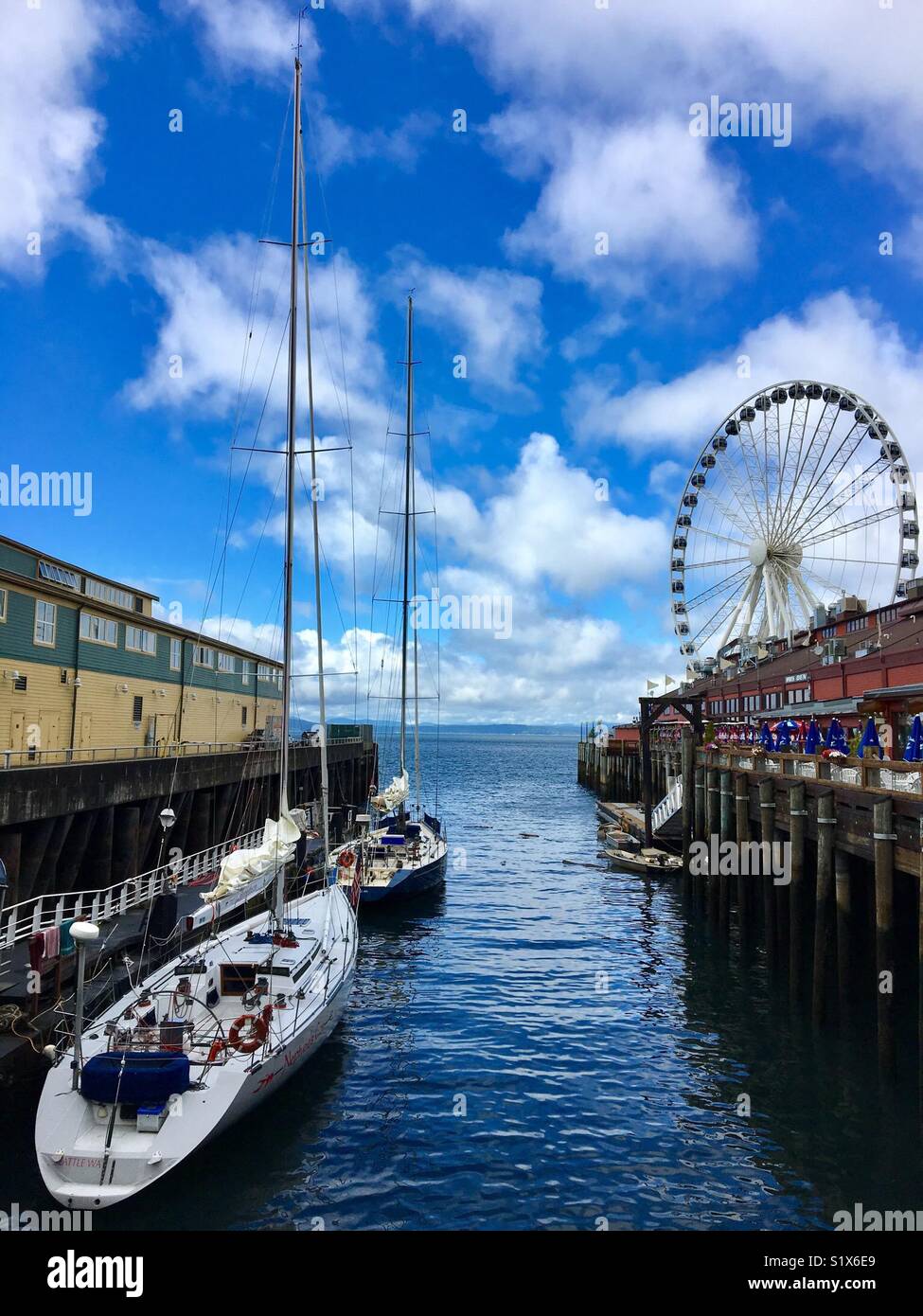 Harbor island seattle hi-res stock photography and images - Alamy