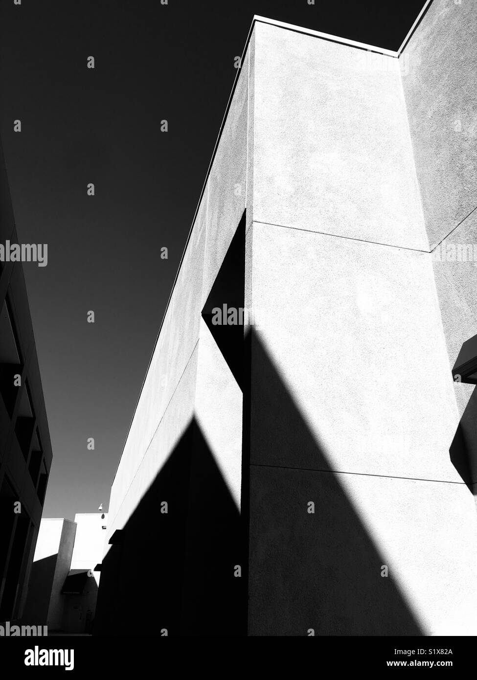 Triangle architecture buildings Black and White Stock Photos & Images ...