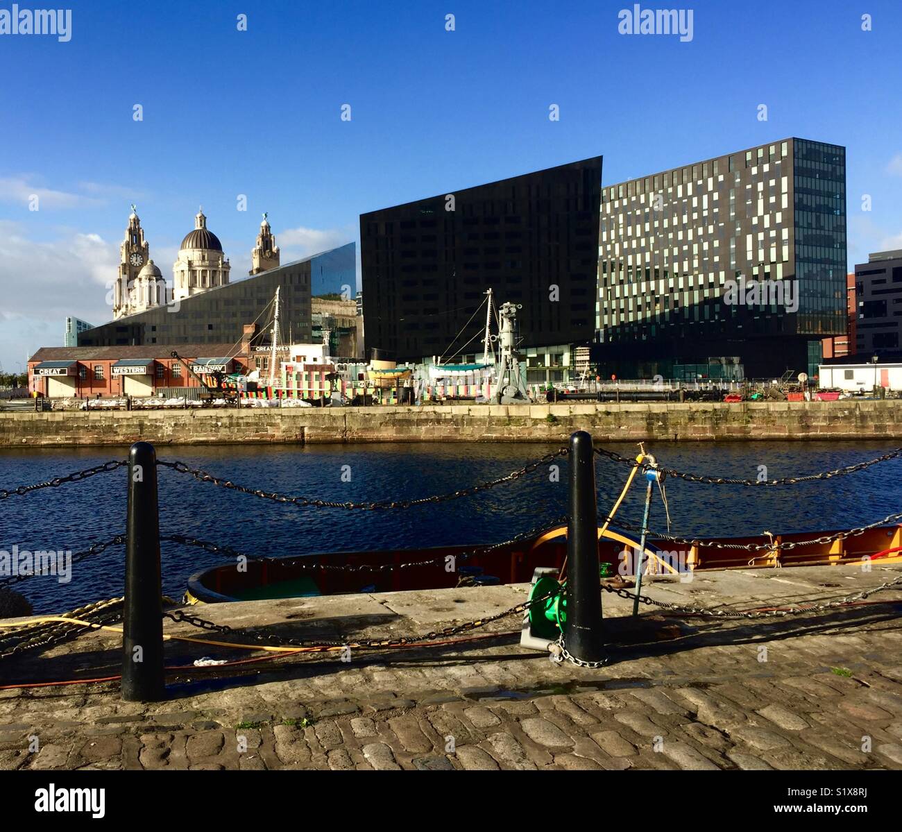 Liverpool waterfront old hi-res stock photography and images - Alamy