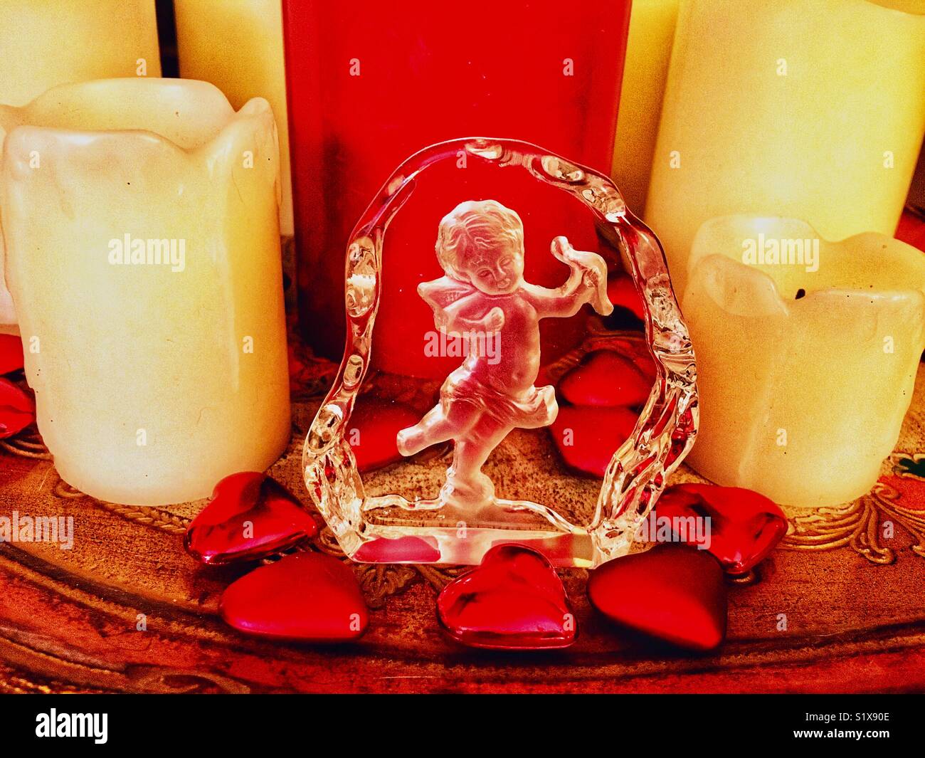Cupid statue hi-res stock photography and images - Alamy