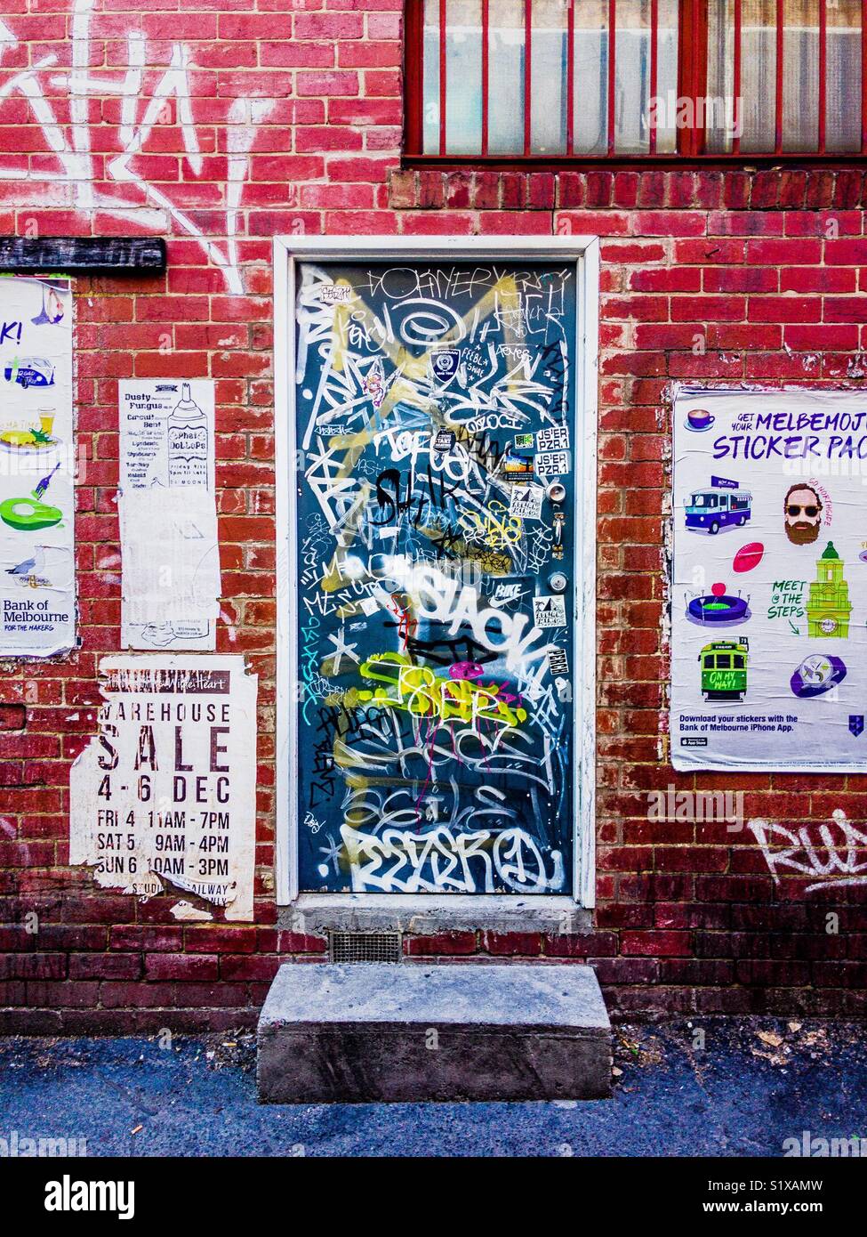 Graffiti window bars hi-res stock photography and images - Alamy