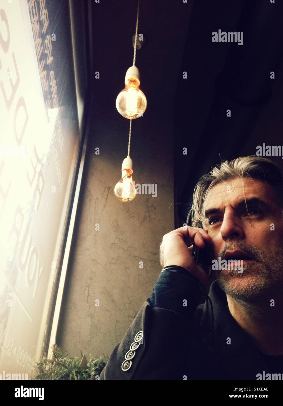 Man in the city hi-res stock photography and images - Alamy