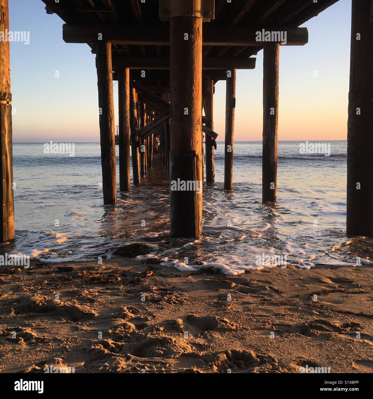 Santa barbara sunset hi-res stock photography and images - Alamy