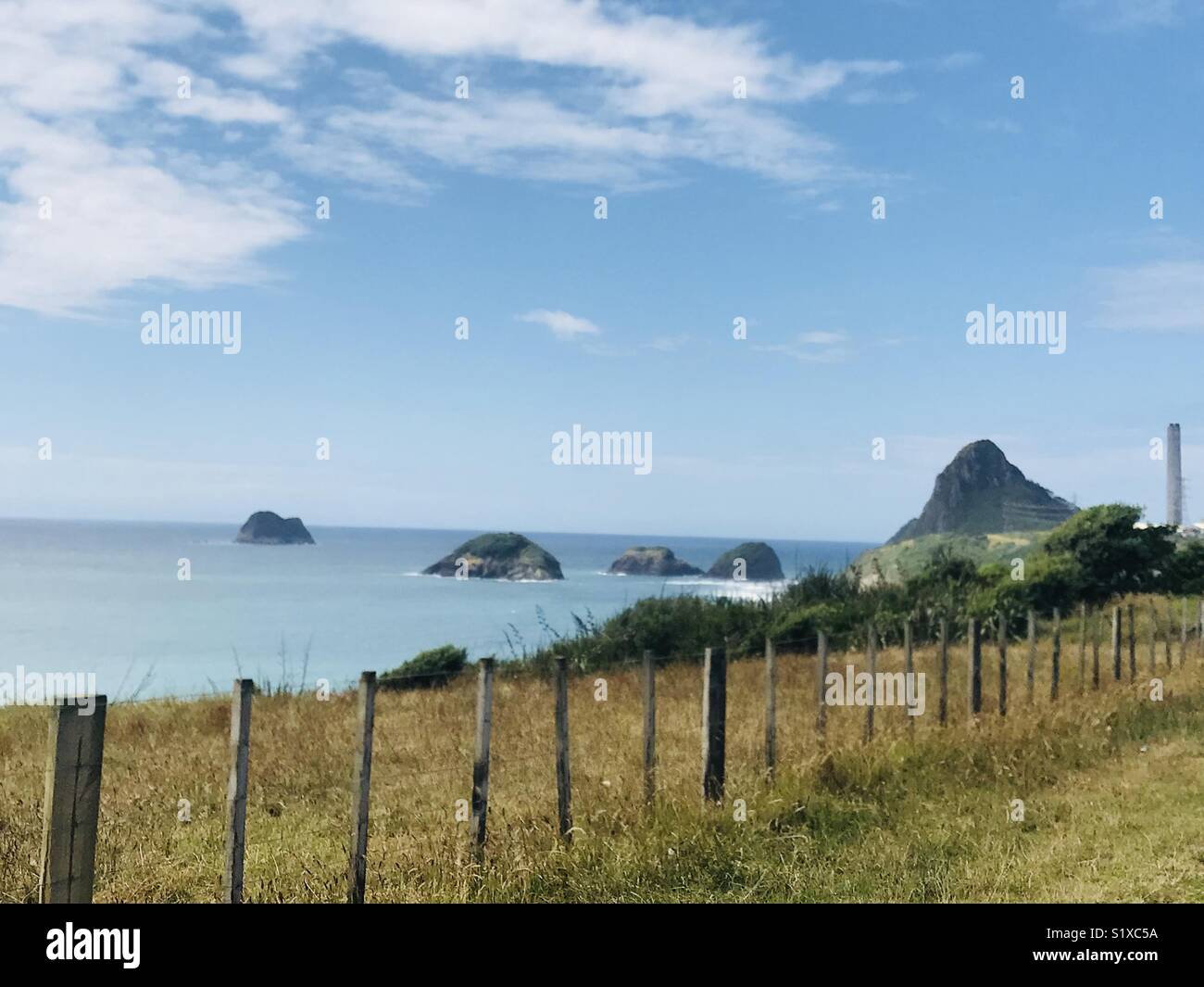 Big rock grass hi-res stock photography and images - Alamy