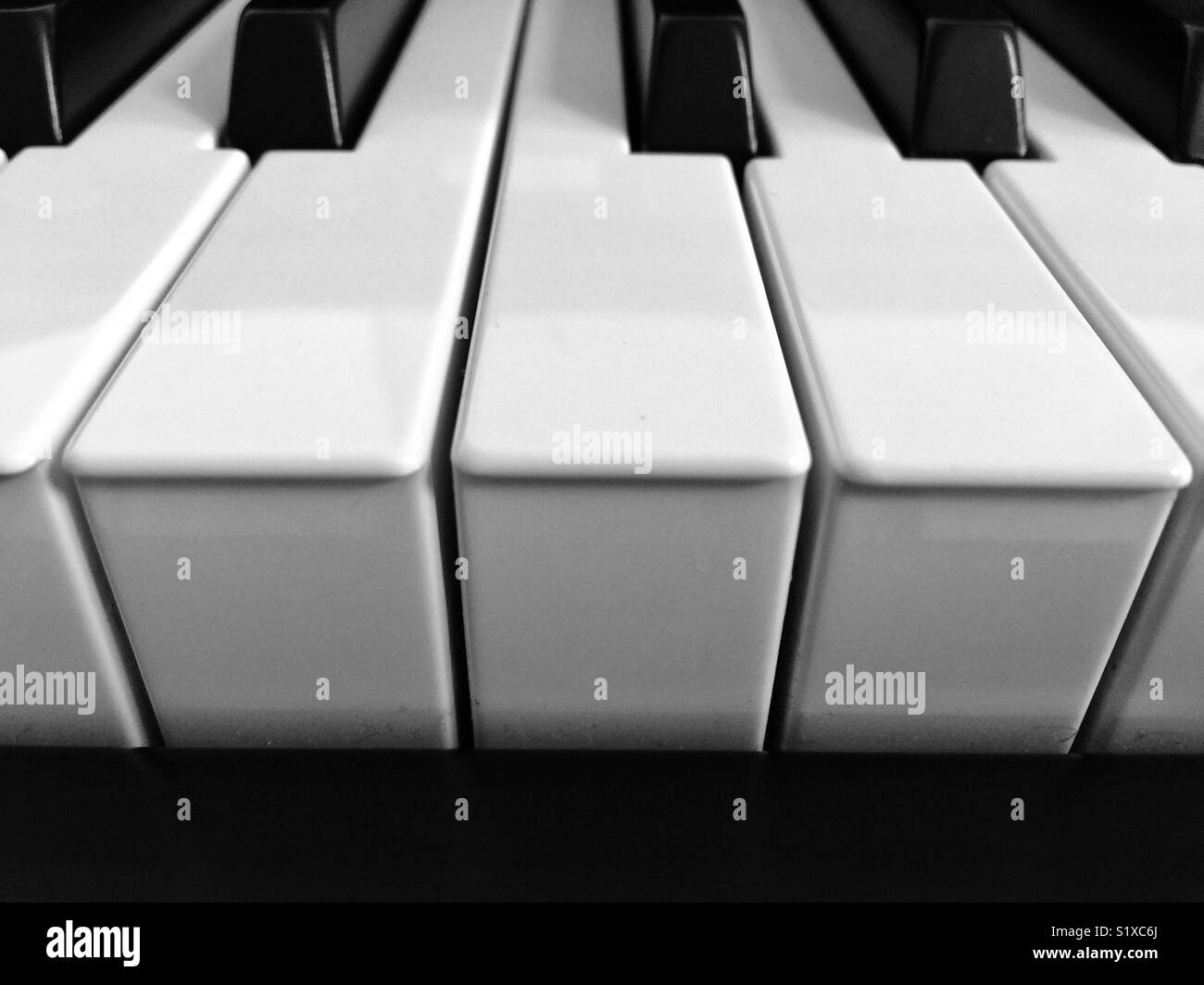 Piano keys Black and White Stock Photos & Images - Alamy