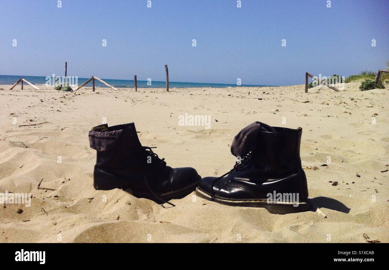Seaside shoes hi-res stock photography and images - Alamy