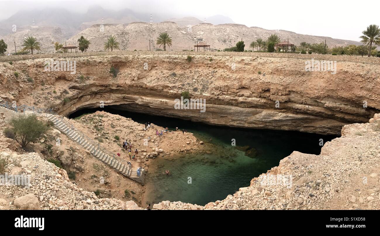 Oman lake hi-res stock photography and images - Alamy