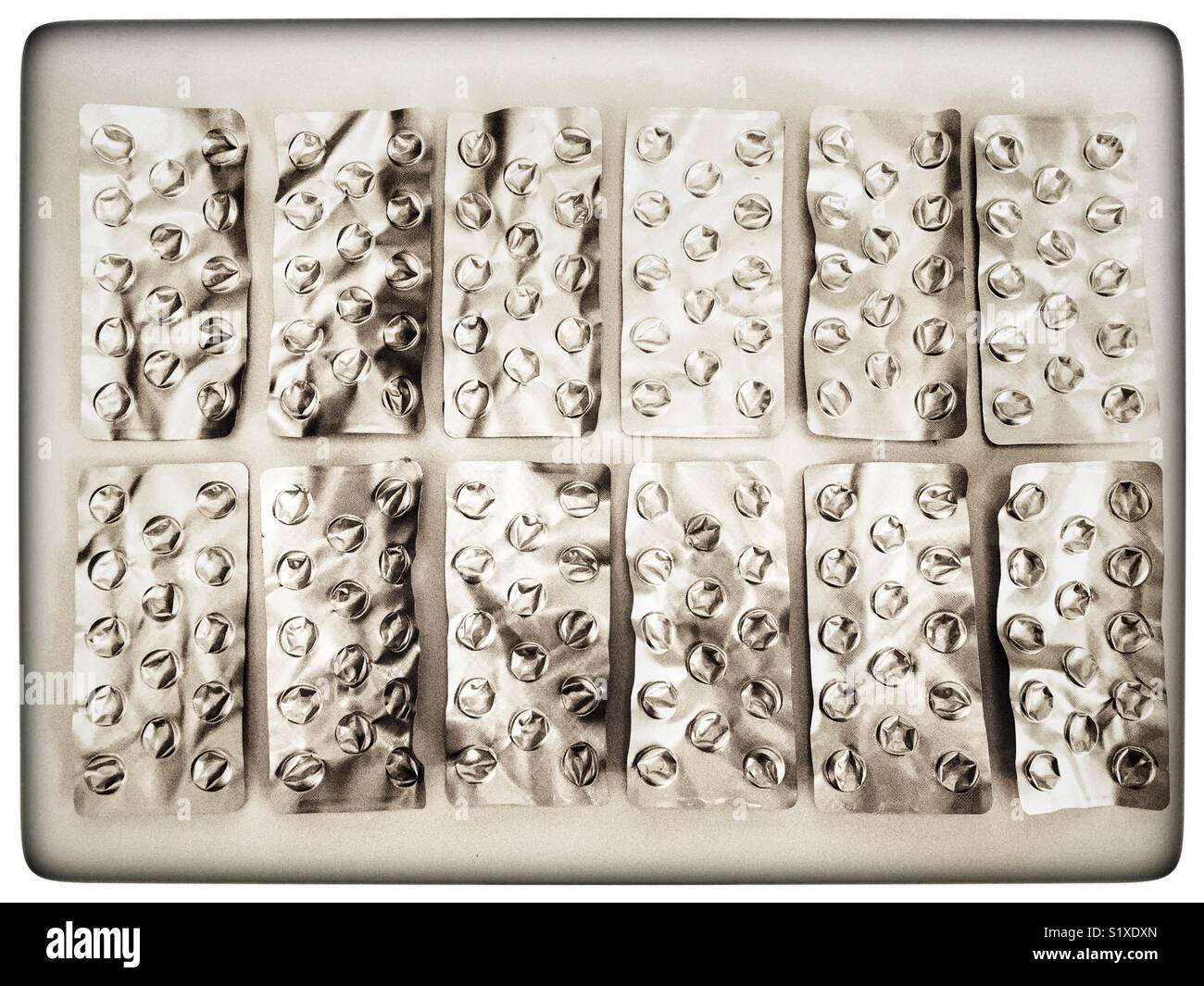 Empty packets hi-res stock photography and images - Alamy