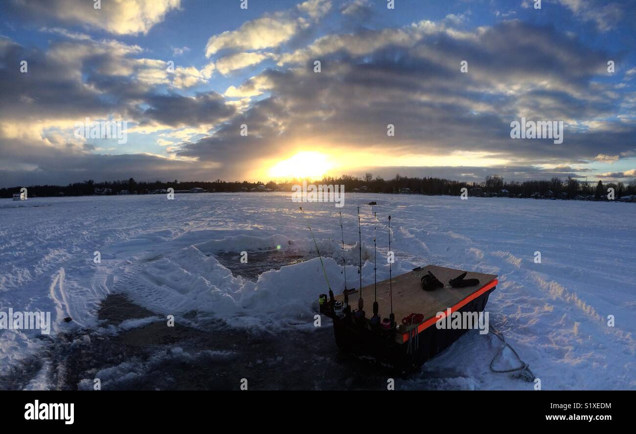 Lake Simcoe Ice Fishing High Resolution Stock Photography and Images ...