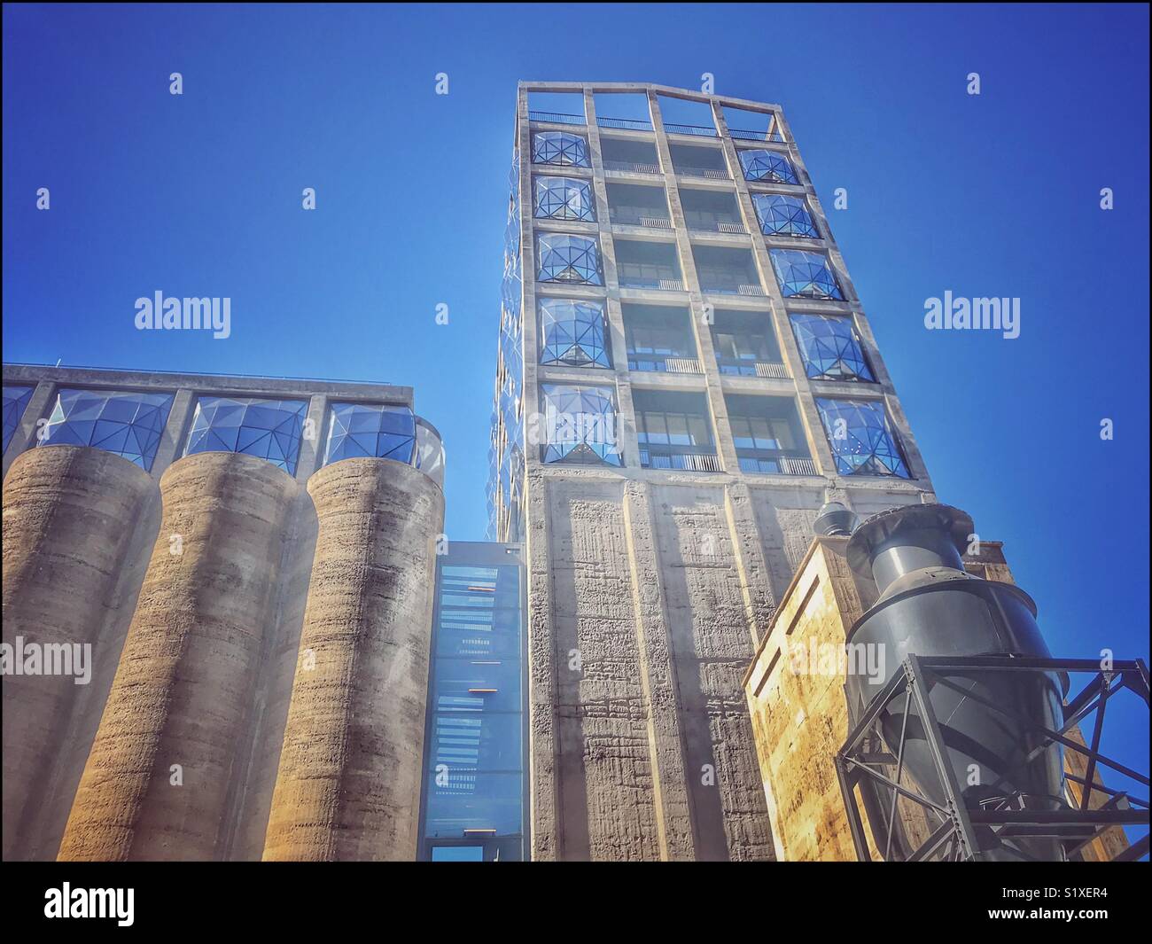 The Zeitz Museum of Contemporary Art Africa in the Grain Silo Complex ...