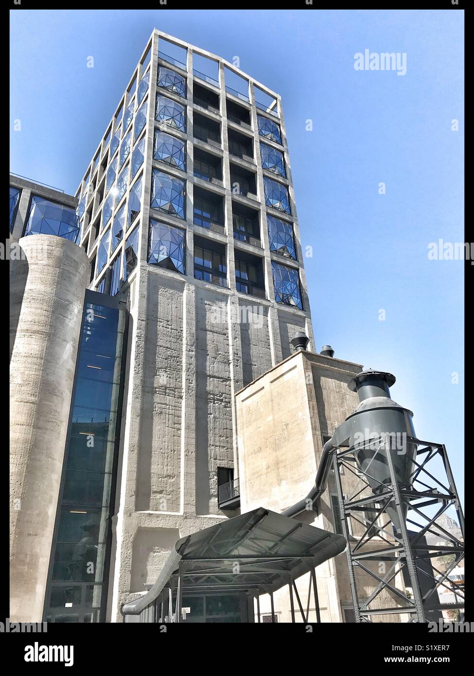 The Zeitz Museum of Contemporary Art Africa in the Grain Silo Complex ...