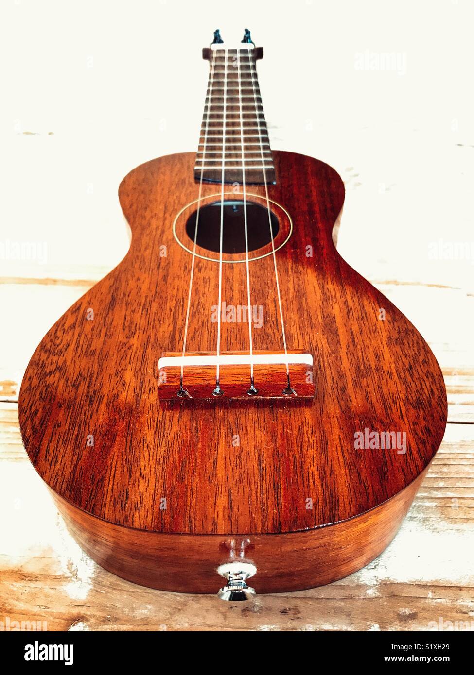 Ukes hi-res stock photography and images - Alamy