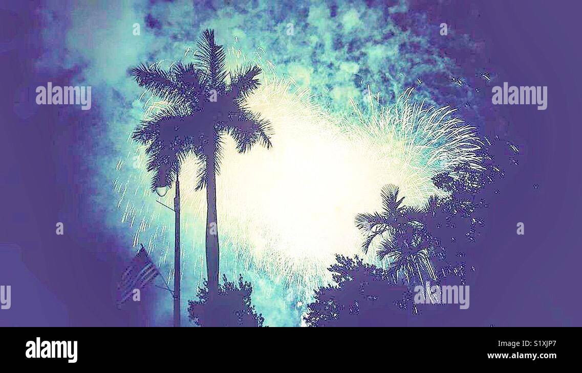 Exploding heart hi-res stock photography and images - Alamy