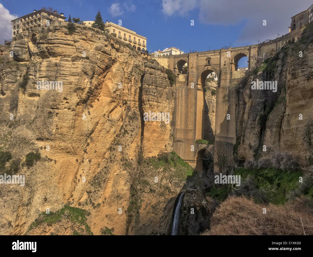 Puente nuevo ronda hi-res stock photography and images - Alamy