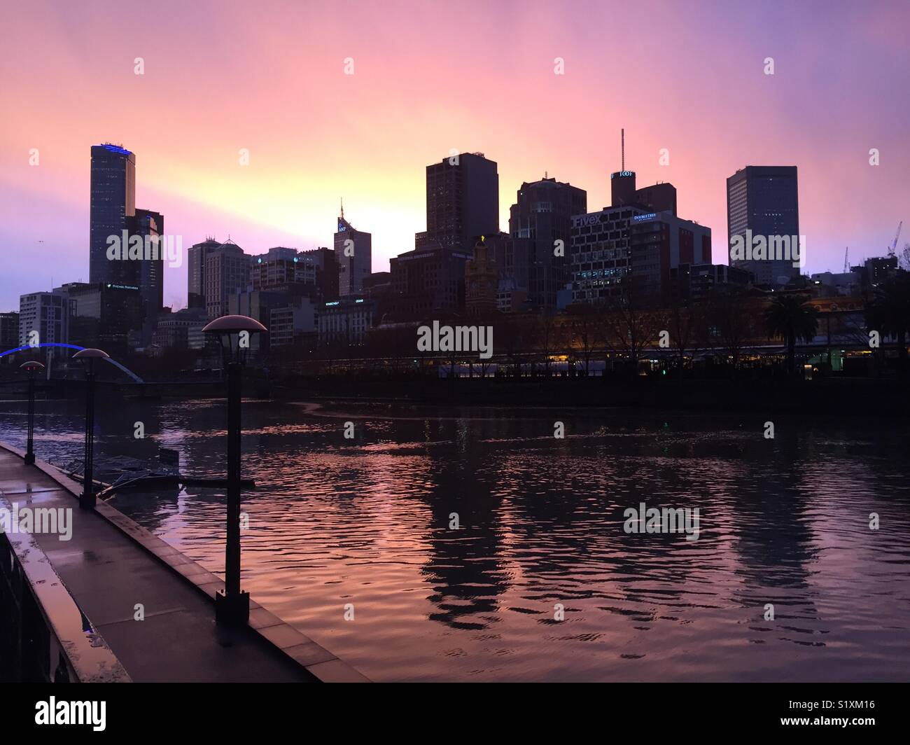 Melbourne skyline hi-res stock photography and images - Alamy