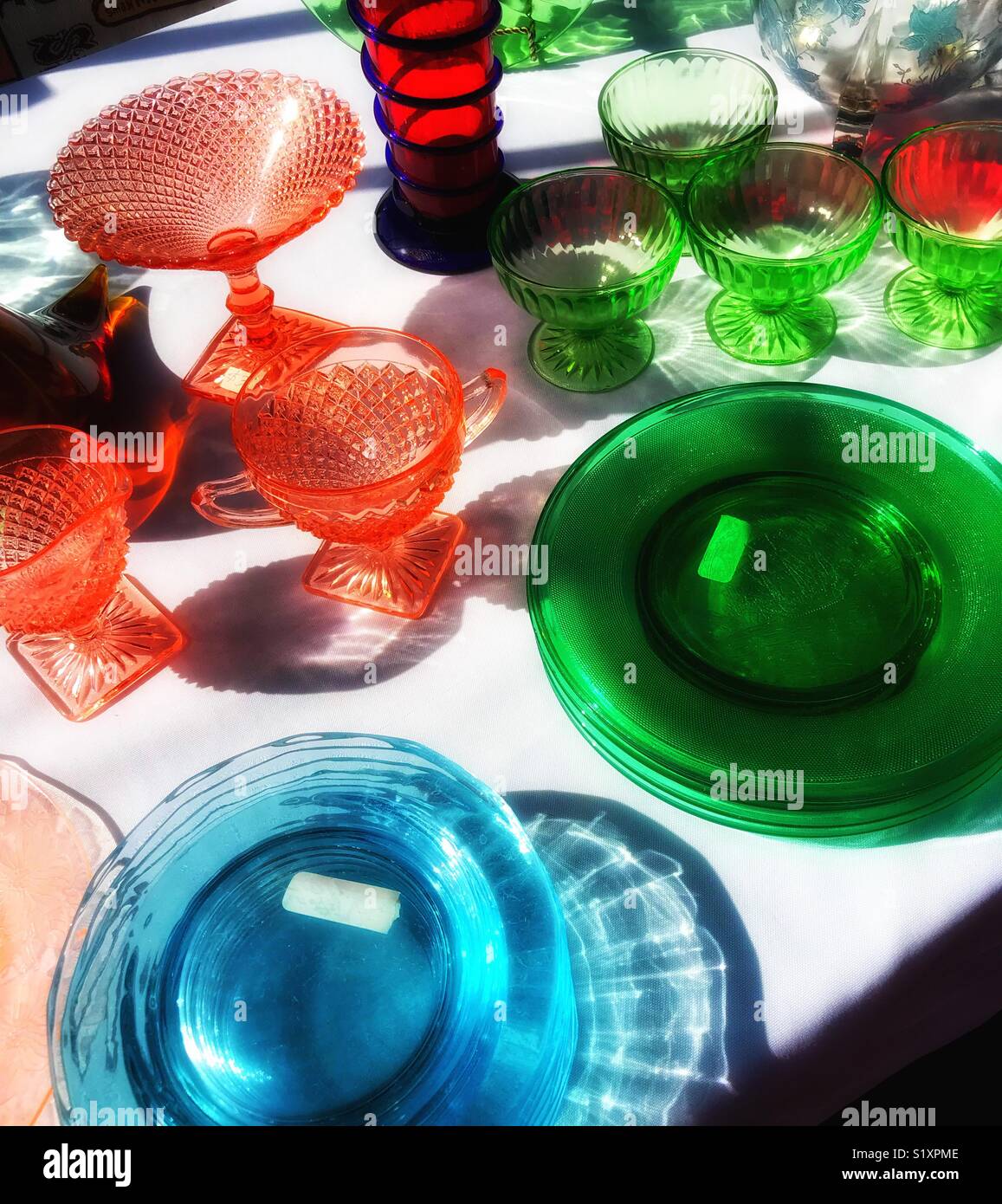 1950s plates hi-res stock photography and images - Alamy