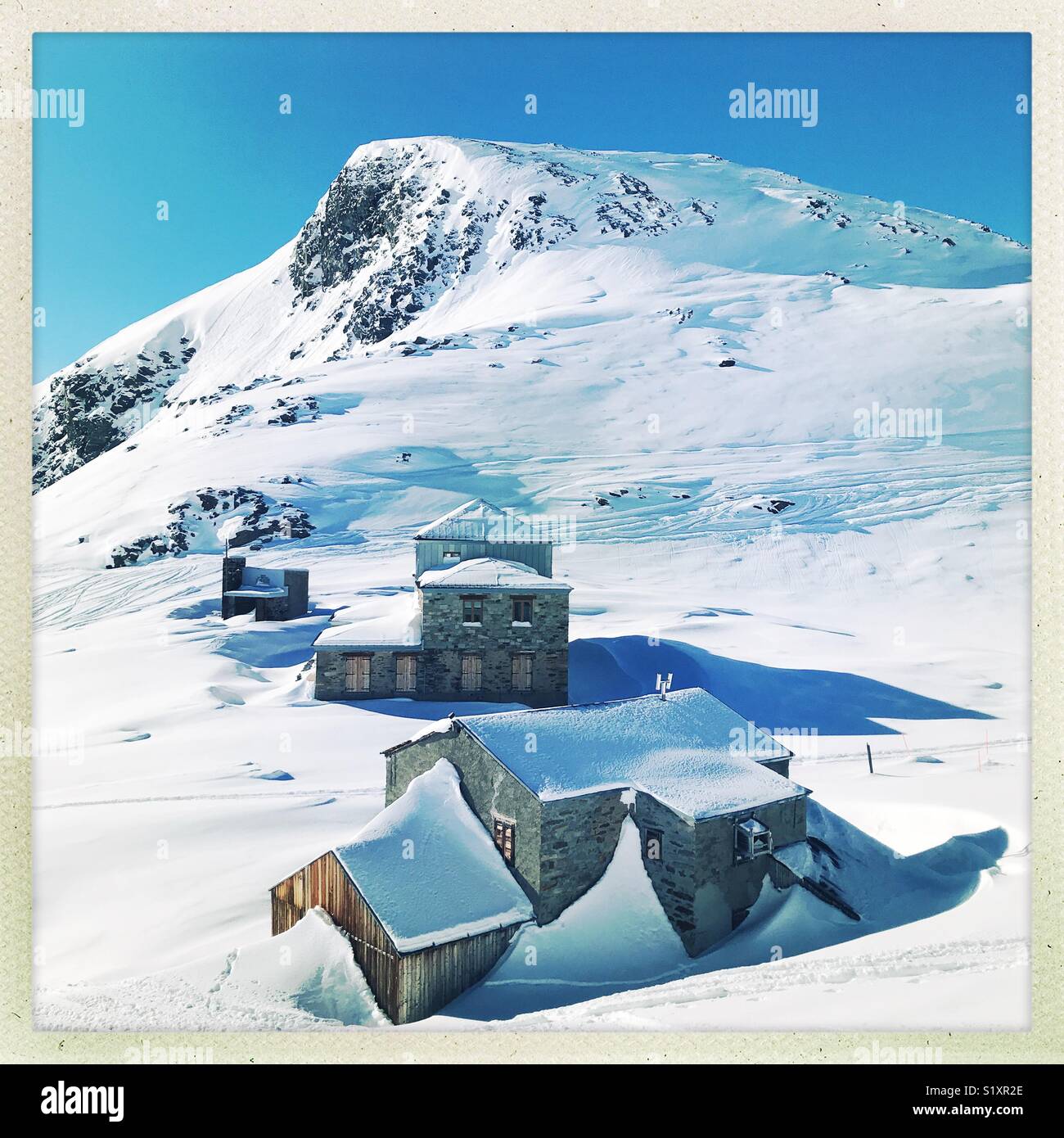 Refuge building hi-res stock photography and images - Alamy