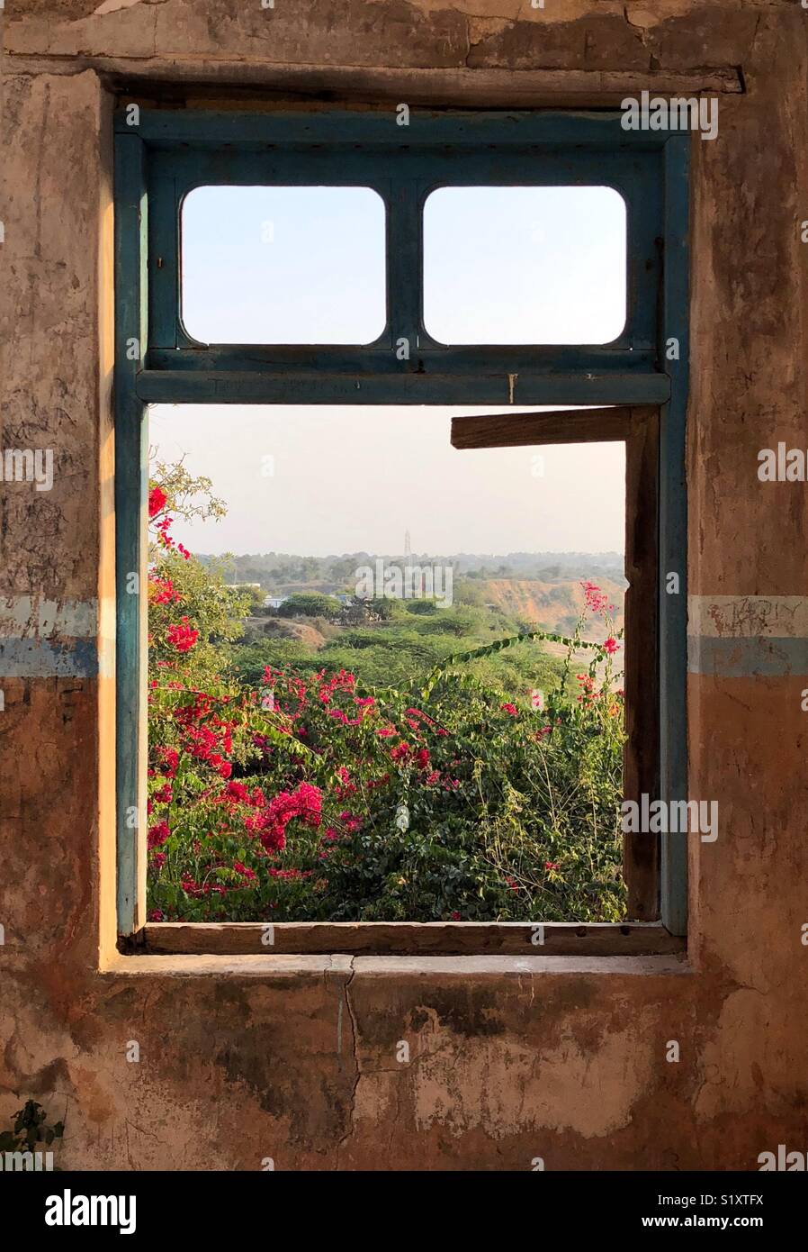 View frame by nature hi-res stock photography and images - Alamy