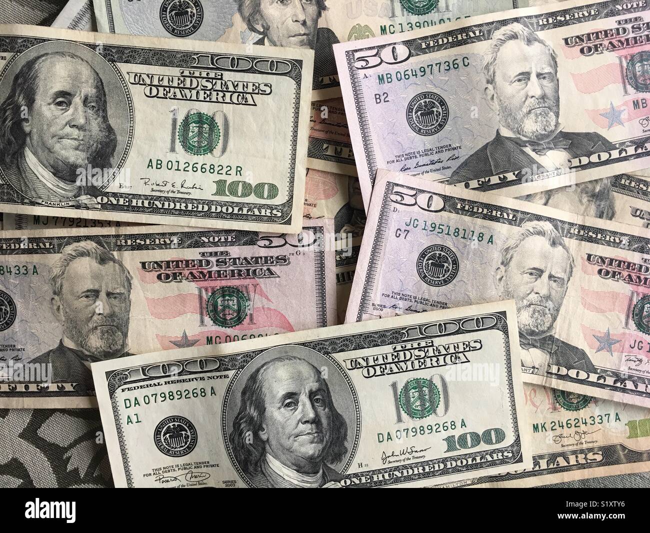 USA money $100 $50 bills Stock Photo - Alamy