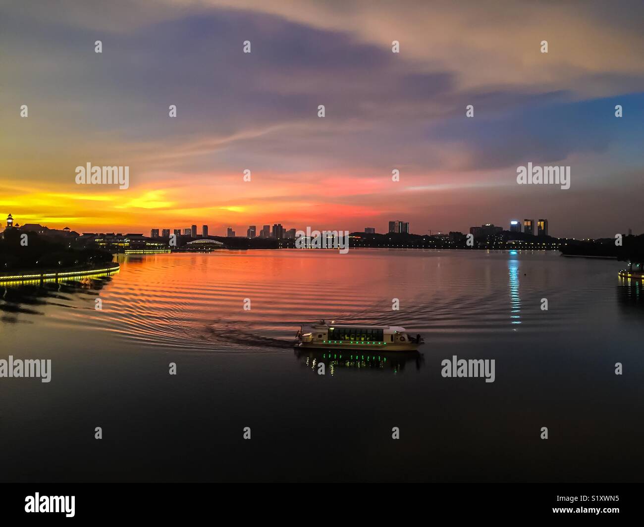 Malaysia sunset hi-res stock photography and images - Alamy