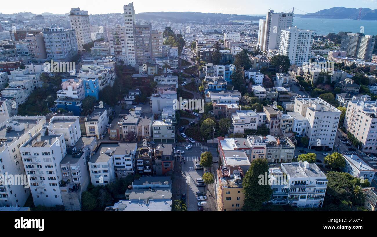 The crooked street hi-res stock photography and images - Alamy