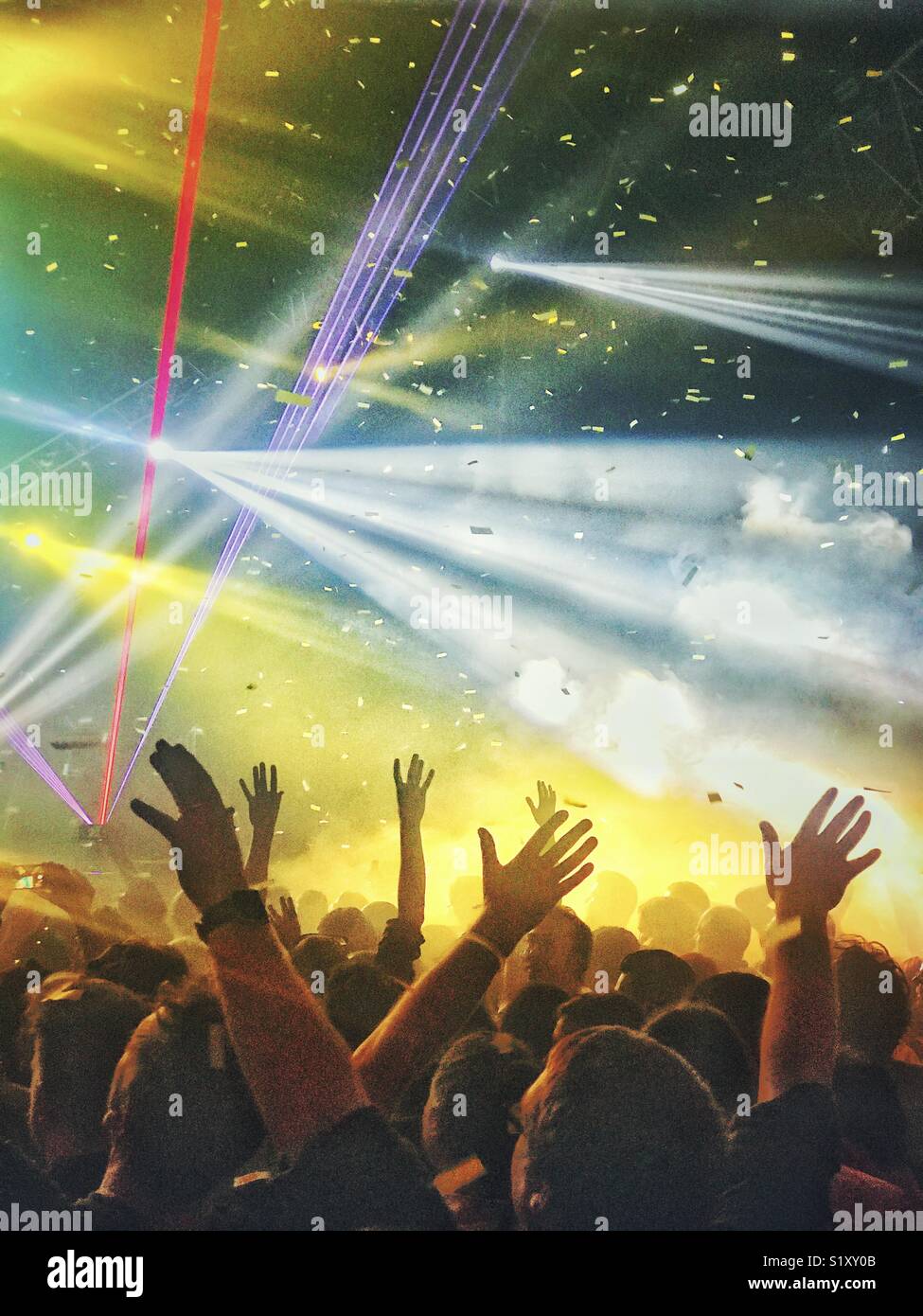 Hands in the air dancing hi-res stock photography and images - Alamy