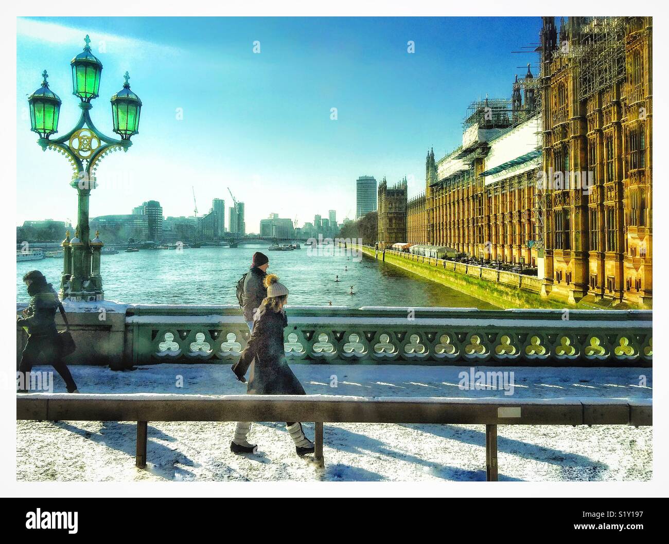 Walking through the snow in Westminster,London Stock Photo - Alamy