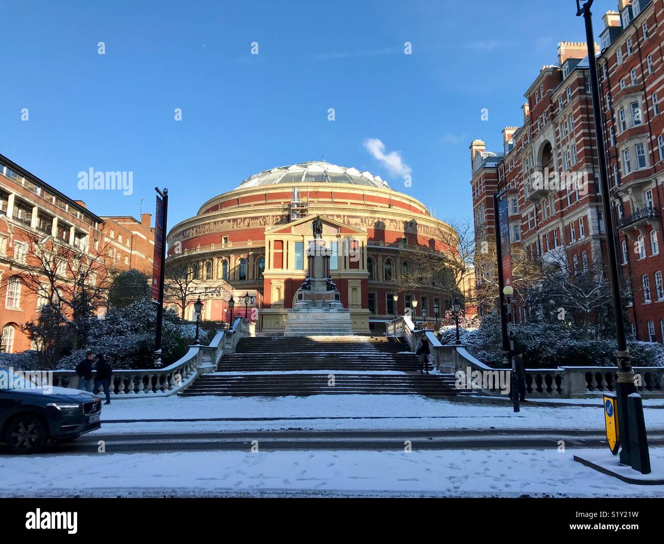 The royal Albert Hall in the snow Stock Photo - Alamy