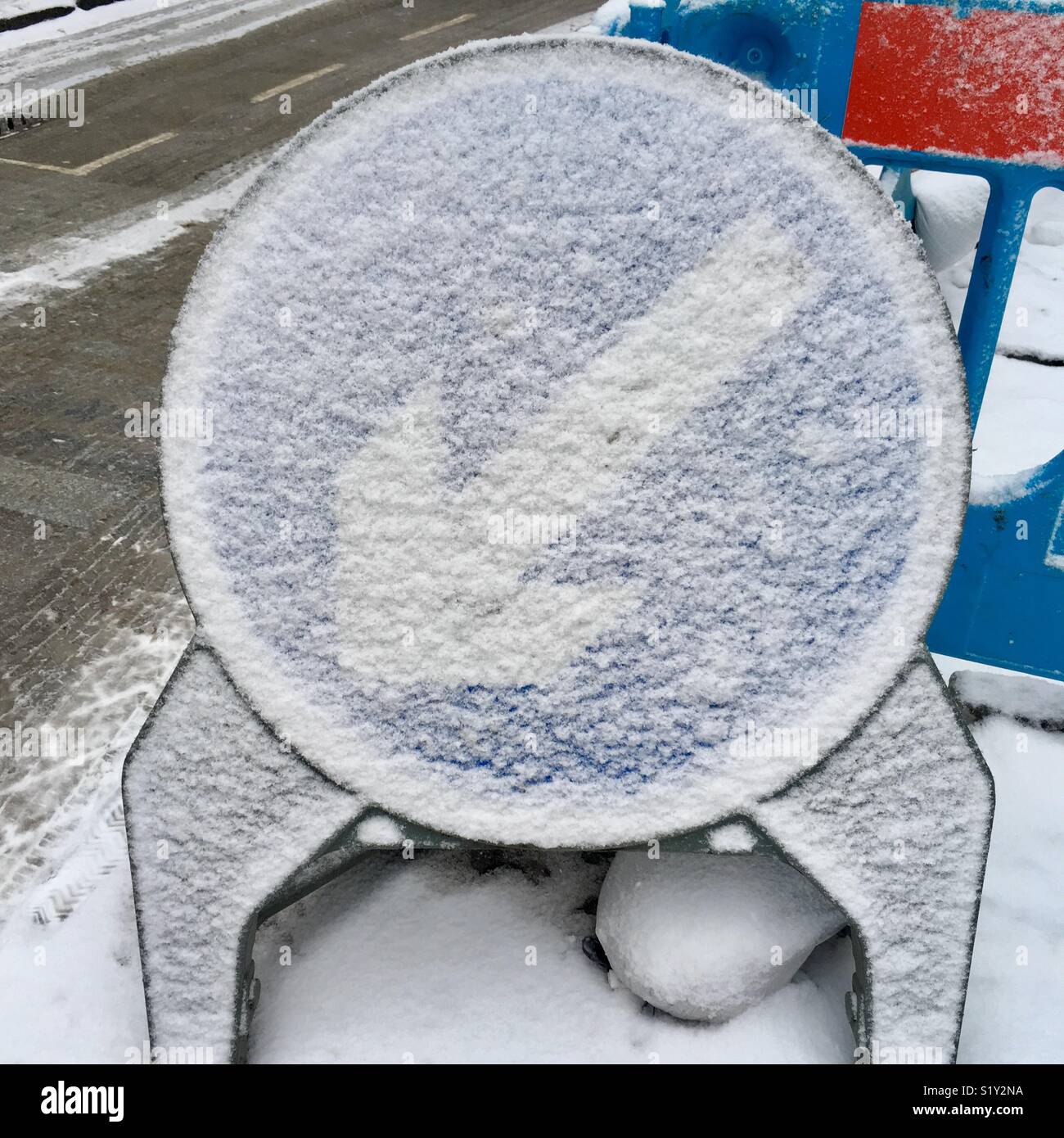 Street traffic sign in snow Stock Photo - Alamy