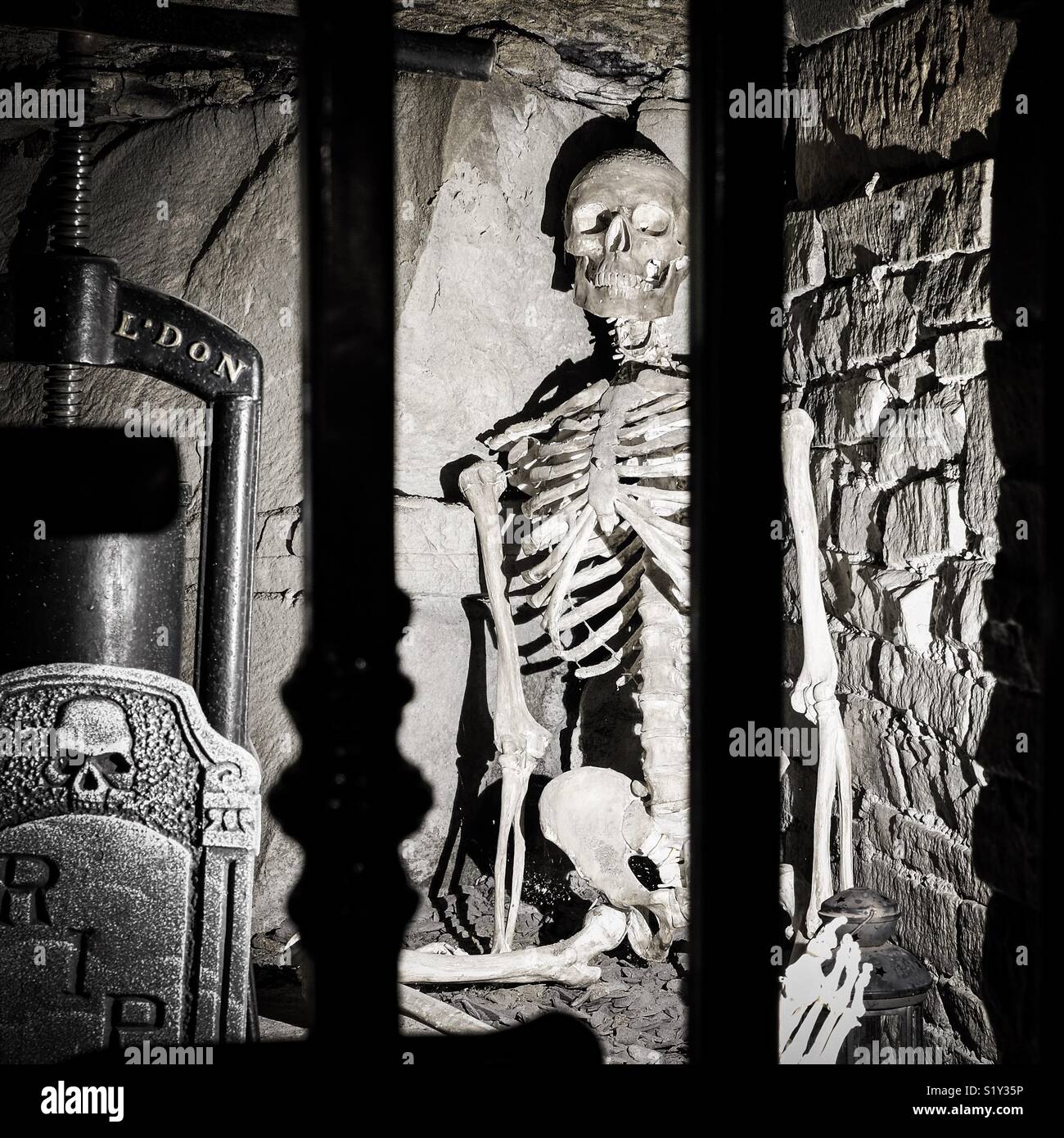 Skeleton in Sunbridge Wells, Bradford, West Yorkshire Stock Photo - Alamy
