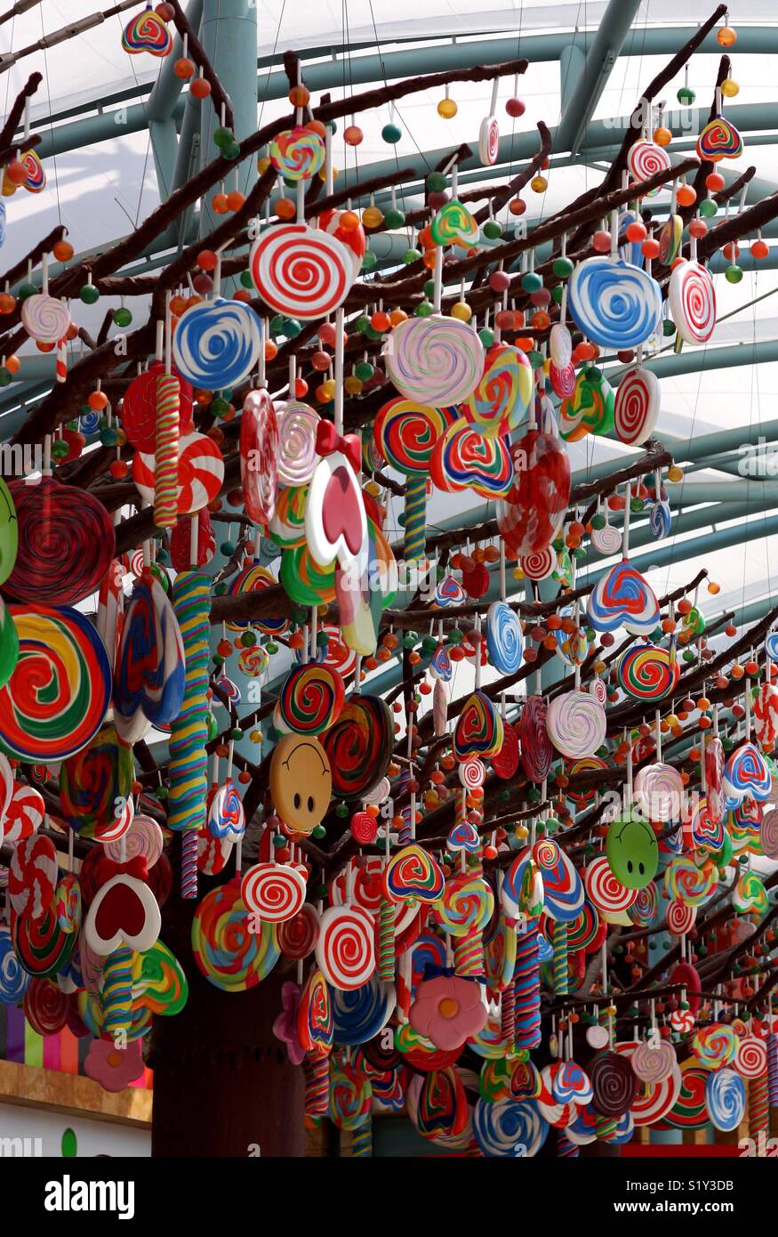 Wall candy hi-res stock photography and images - Alamy