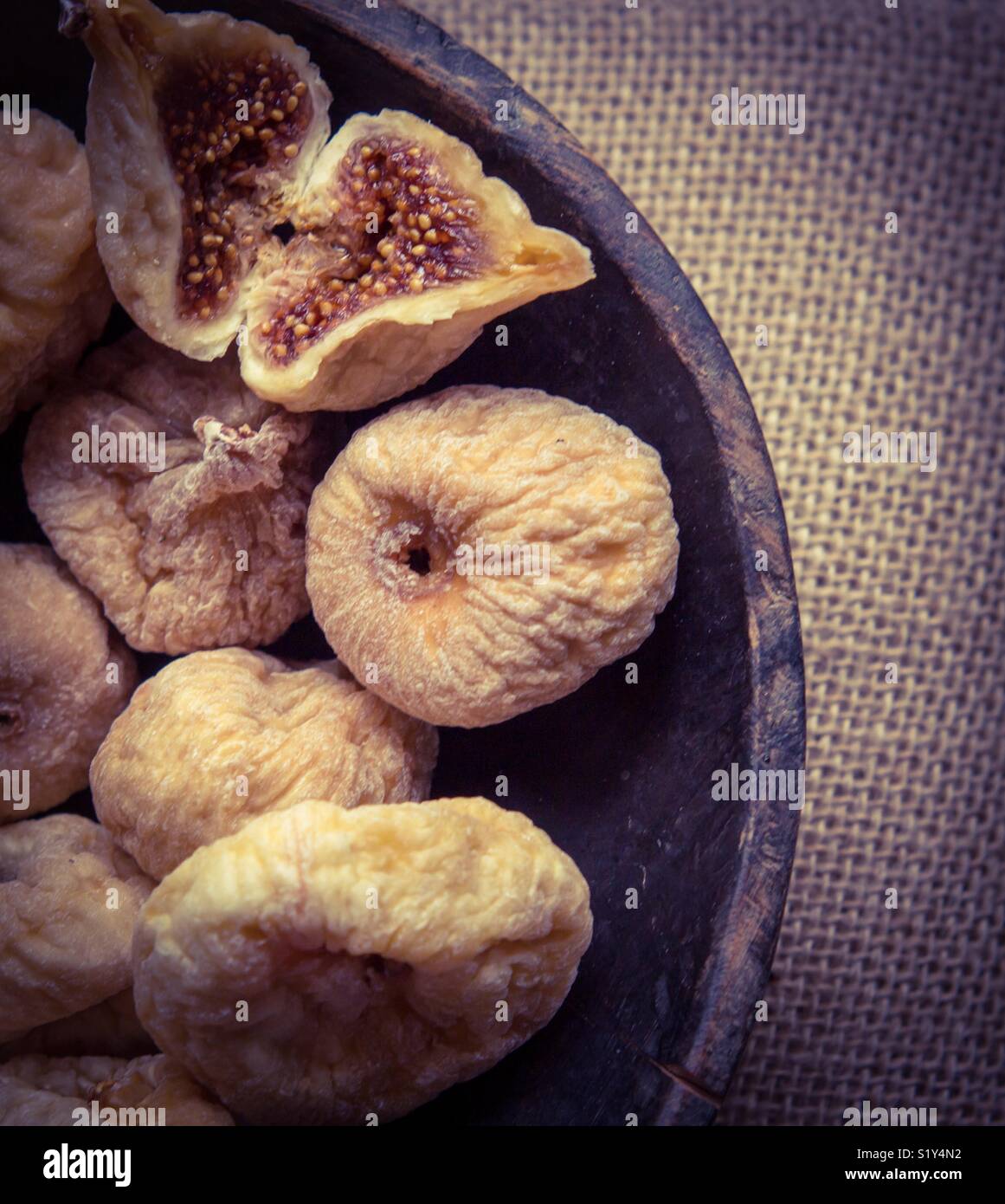 Figs bowl hi-res stock photography and images - Alamy
