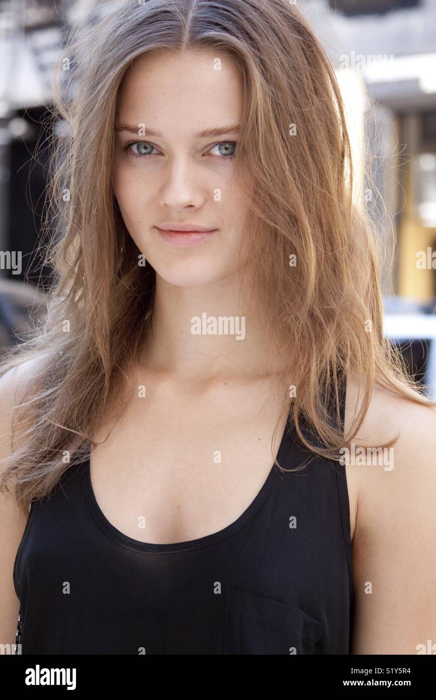 Fashion model beautiful glowing skin Stock Photo - Alamy